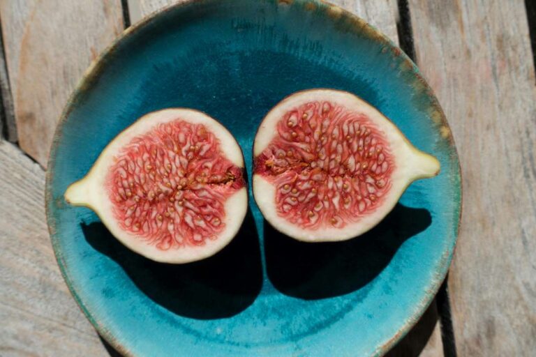 Figs: Taste, Benefits, How to Eat, Side Effects & More