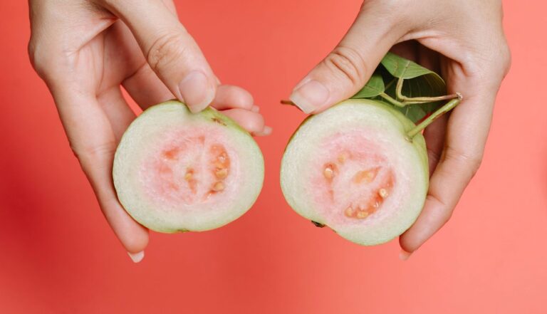 What Does Guava Taste Like? - A Flavorful Dive into Guava